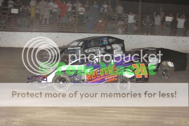 Saturday Night Racer - Bakersfield Speedway Photos 8-13-11