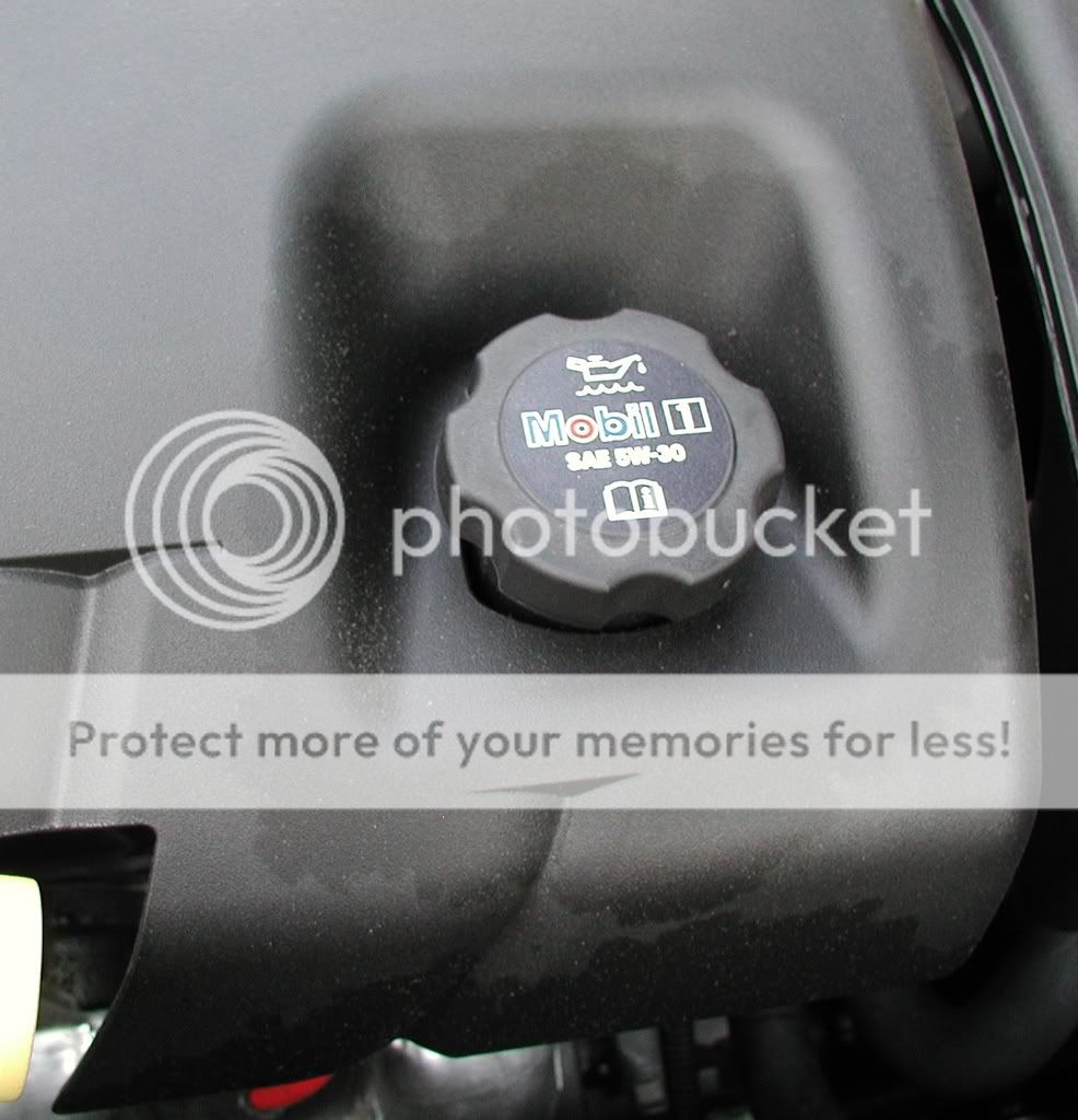 Oil residue forming around cap? - CorvetteForum - Chevrolet Corvette ...